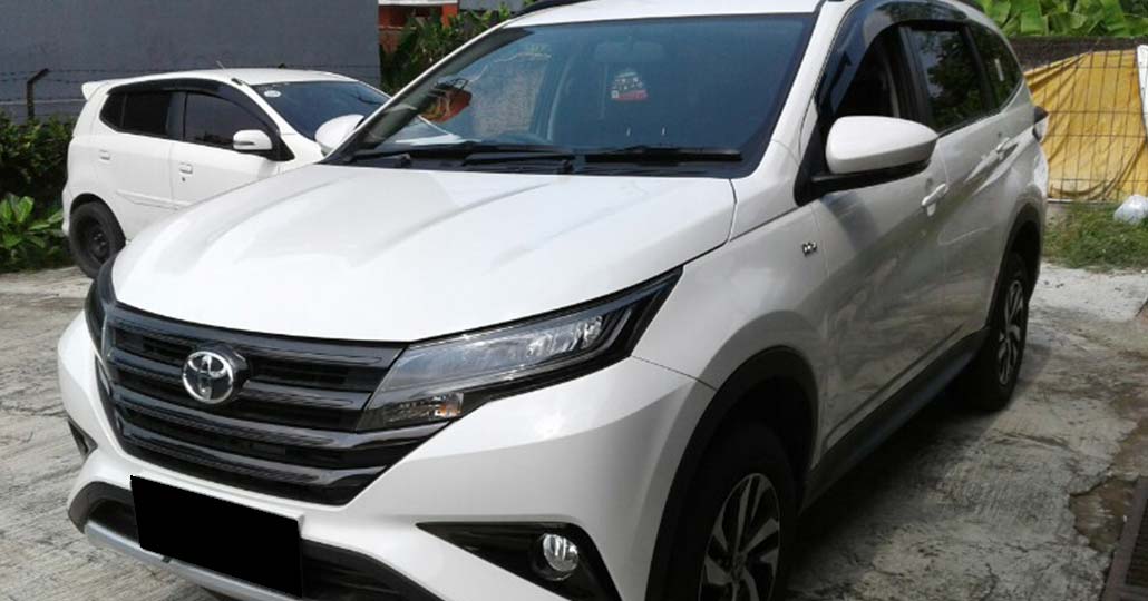 Review Toyota Rush, Harga dan Spesifikasinya di Balai Lelang IBID
